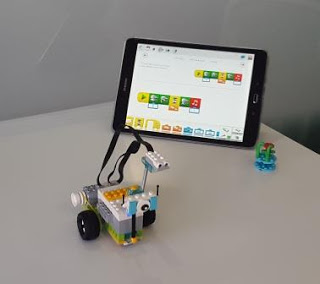Εκπαιδευτική επίσκεψη στον STEM Education - Love Teaching
