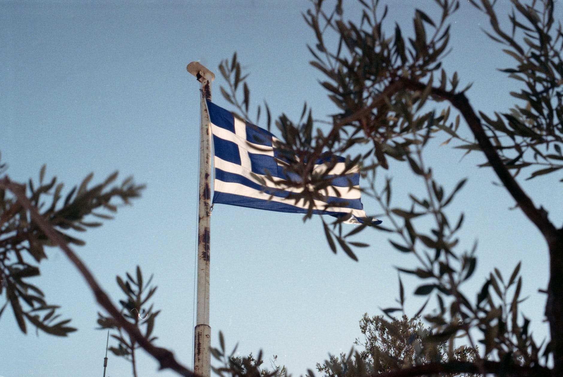 13 Ιανουαρίου 1822: Η καθιέρωση της γαλανόλευκης ελληνικής σημαίας ...